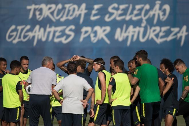 Copa do Mundo: Tite cumpre promessa e revela time da estreia na Copa ...
